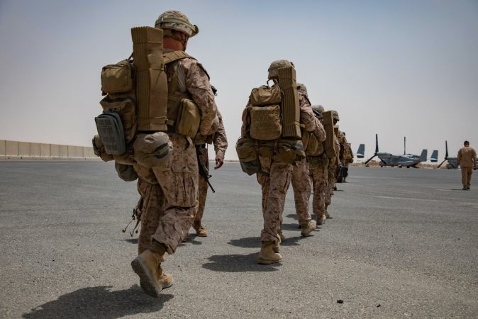 This Powerful Credit Card-Sized Gun Fits Neatly Into Your Wallet - Task ...