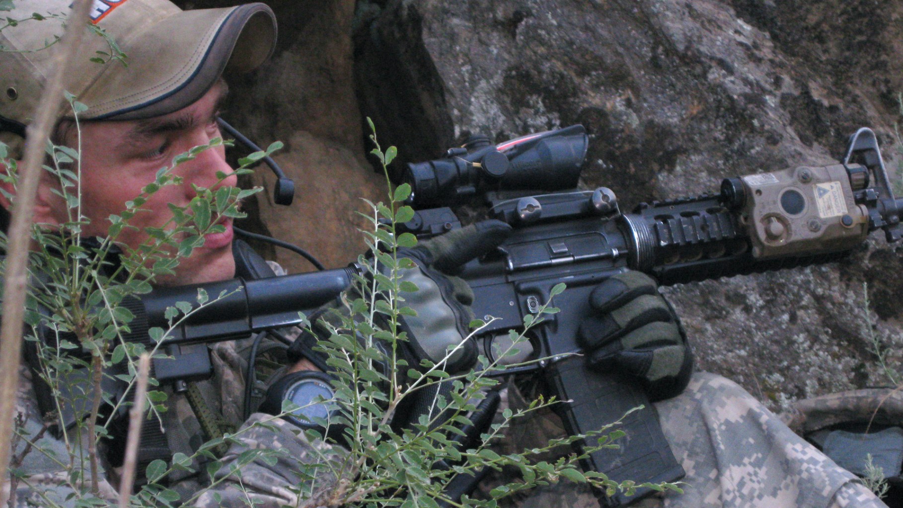 Medal of Honor recipient Clint Romesha's everyday carry