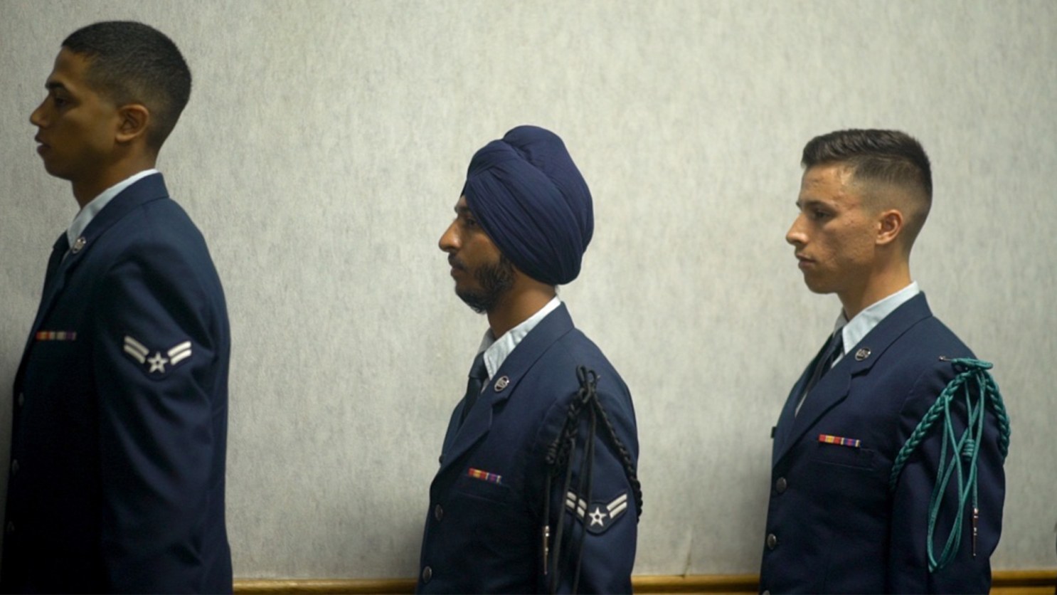 US Military and beards: Does facial hair really break a gas mask seal?