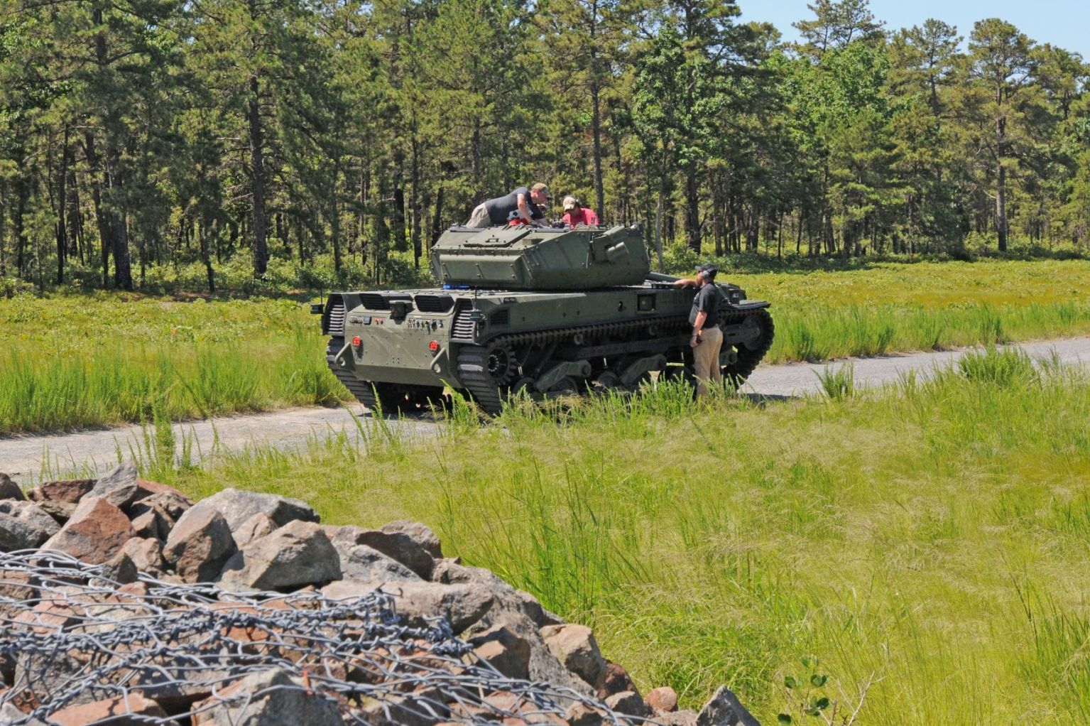 US Army testing Robotic Combat Vehicle-Medium 'Ripsaw' prototype