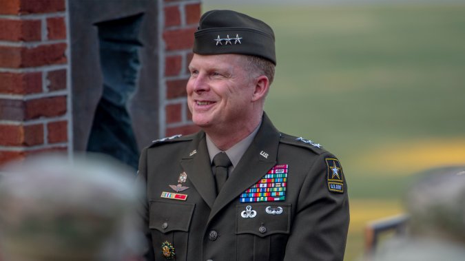 Army 3-star general suspended amid investigation of toxic climate, racism