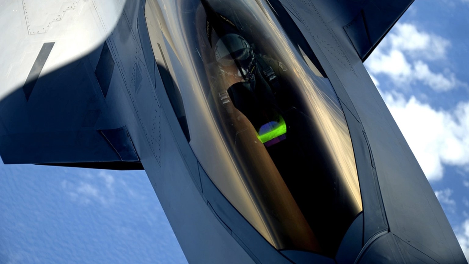 Air Force pilots explain why the F-22 Raptor is a ‘beast’ in aerial combat