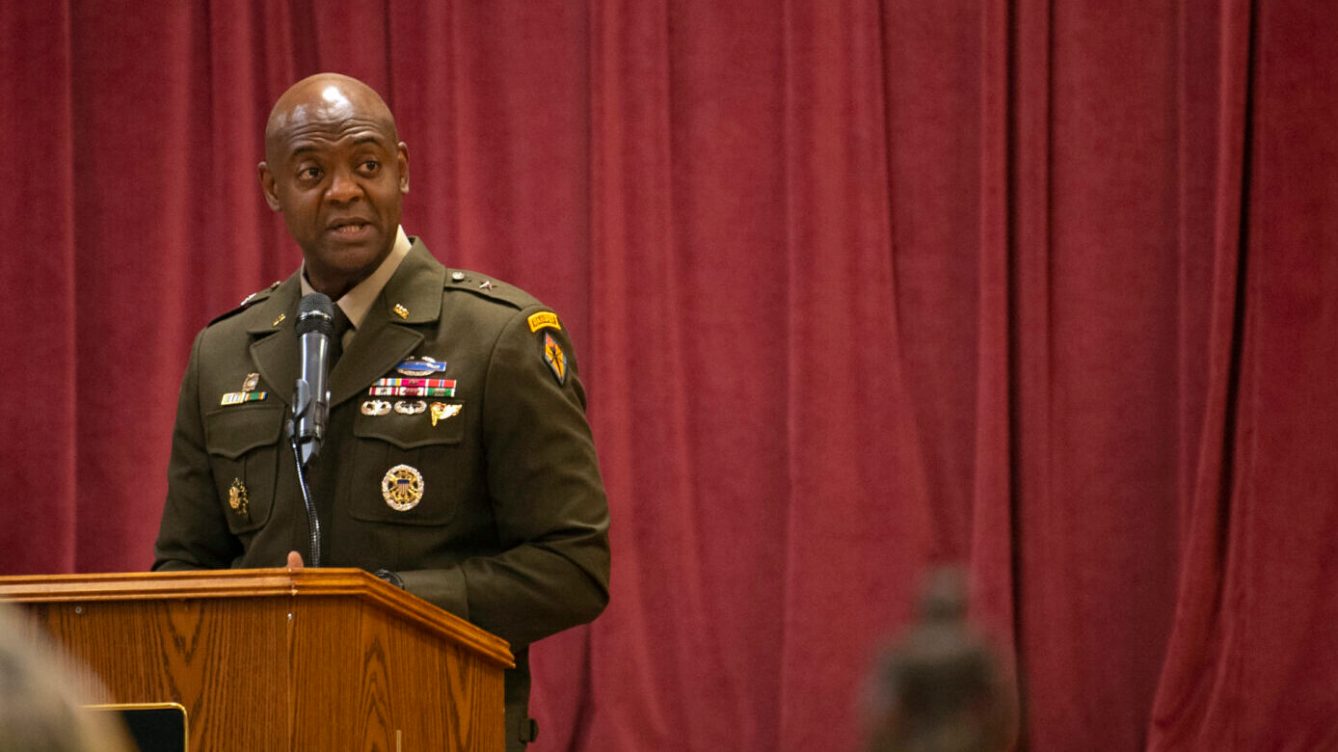 Army general wants leaders to stop texting their soldiers so damn much