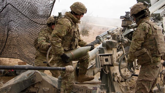 Pentagon plans to produce 100,000 artillery shells a month in 2025 ...