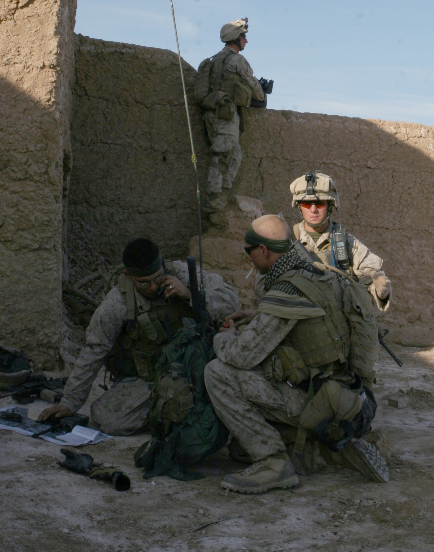 'The Shot' recounts the famous Afghanistan War photo of Marine Bill Bee