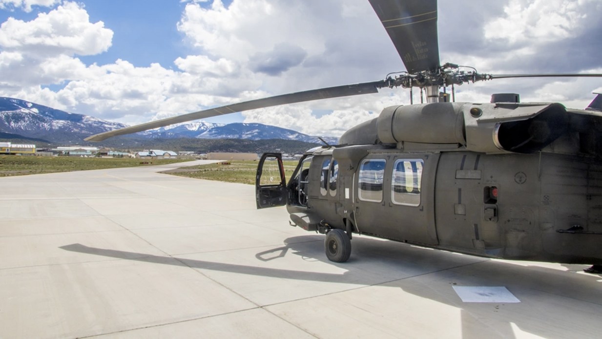 How Army helicopter pilots learn the dangerous art of mountain flying