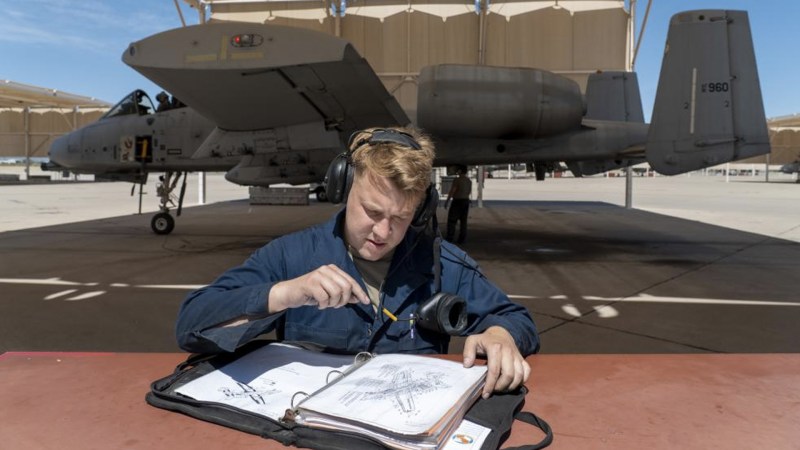 Are US military aircraft really as broken as a watchdog says they are?