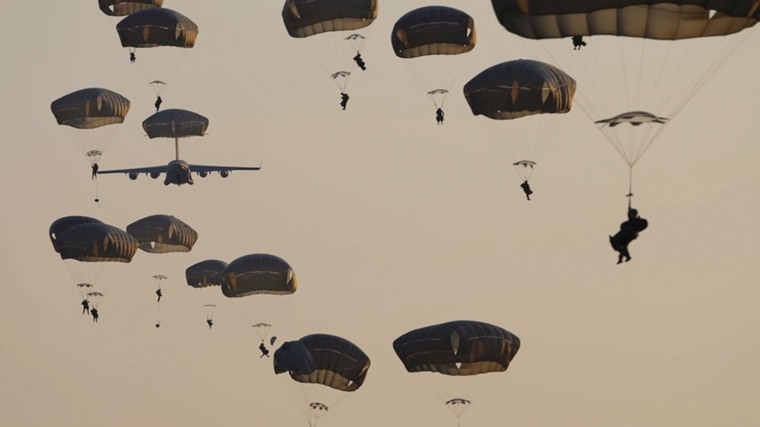 Army quietly dropped 5-mile run from airborne school in 2018
