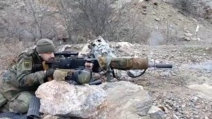 Why Ukraine is using World War I-era Maxim machine guns