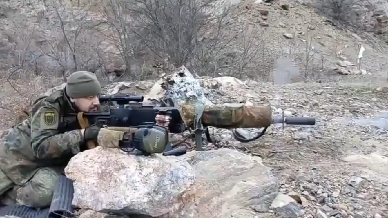 Why Ukraine is using World War I-era Maxim machine guns