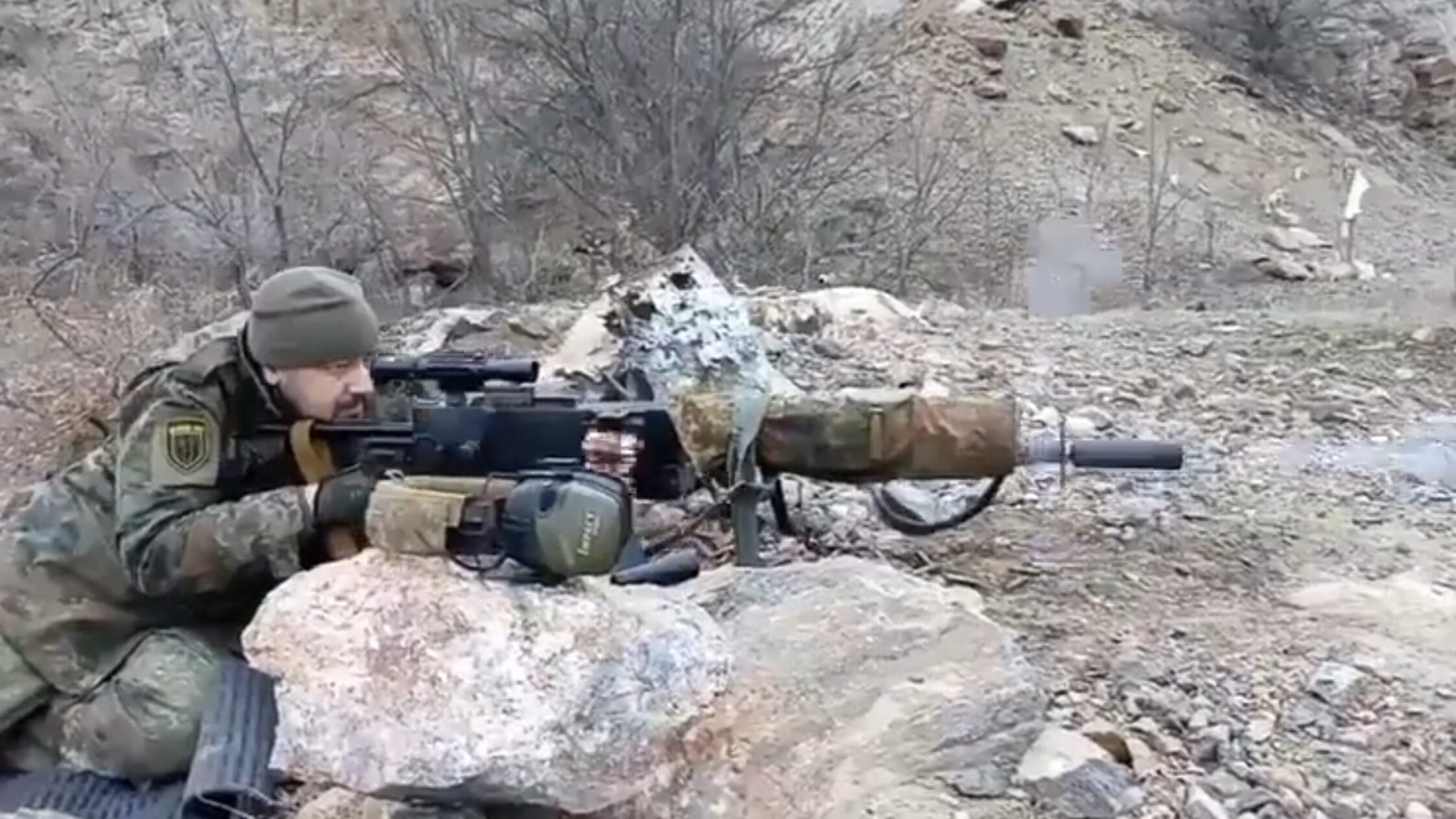 Why Ukraine is using World War I-era Maxim machine guns