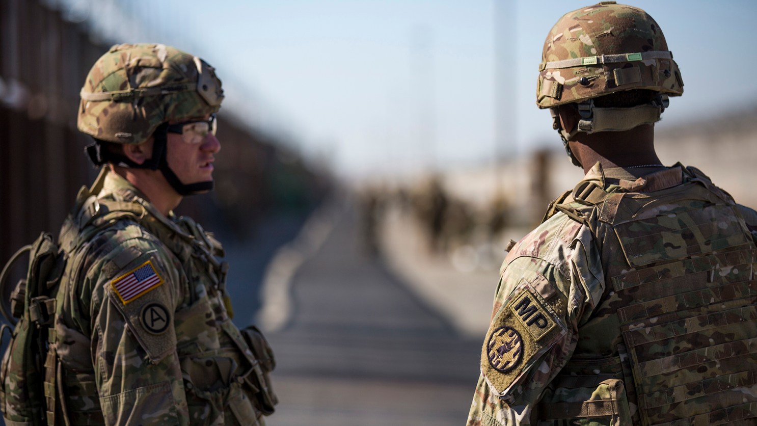 Pentagon sending 1,500 active-duty troops to US-Mexico border