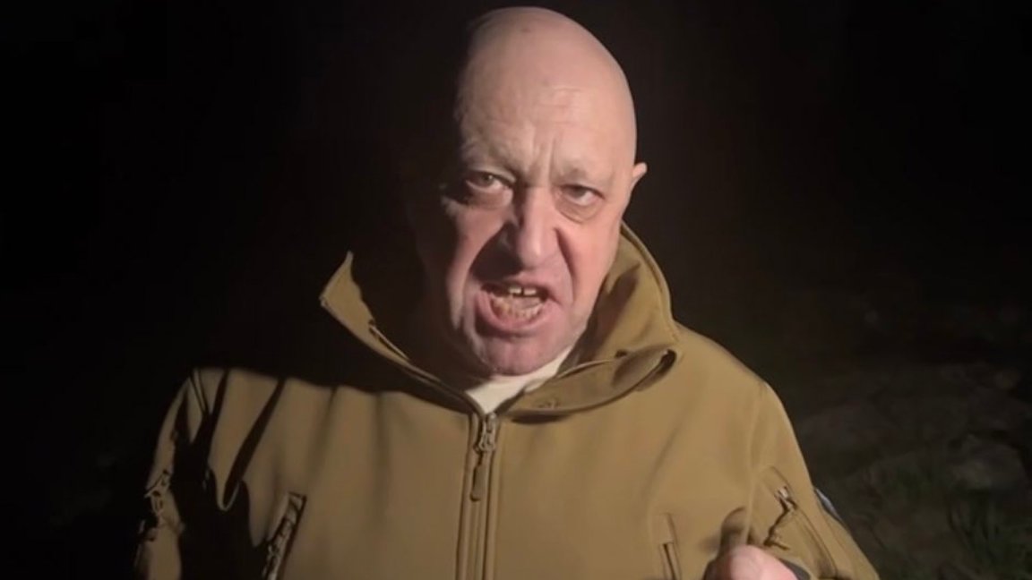 Wagner Group boss threatens withdrawal, blasts Russian military chiefs