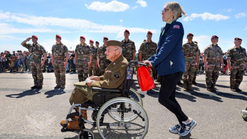 'It just tore my heart out:' World War II veterans revisit battlefields