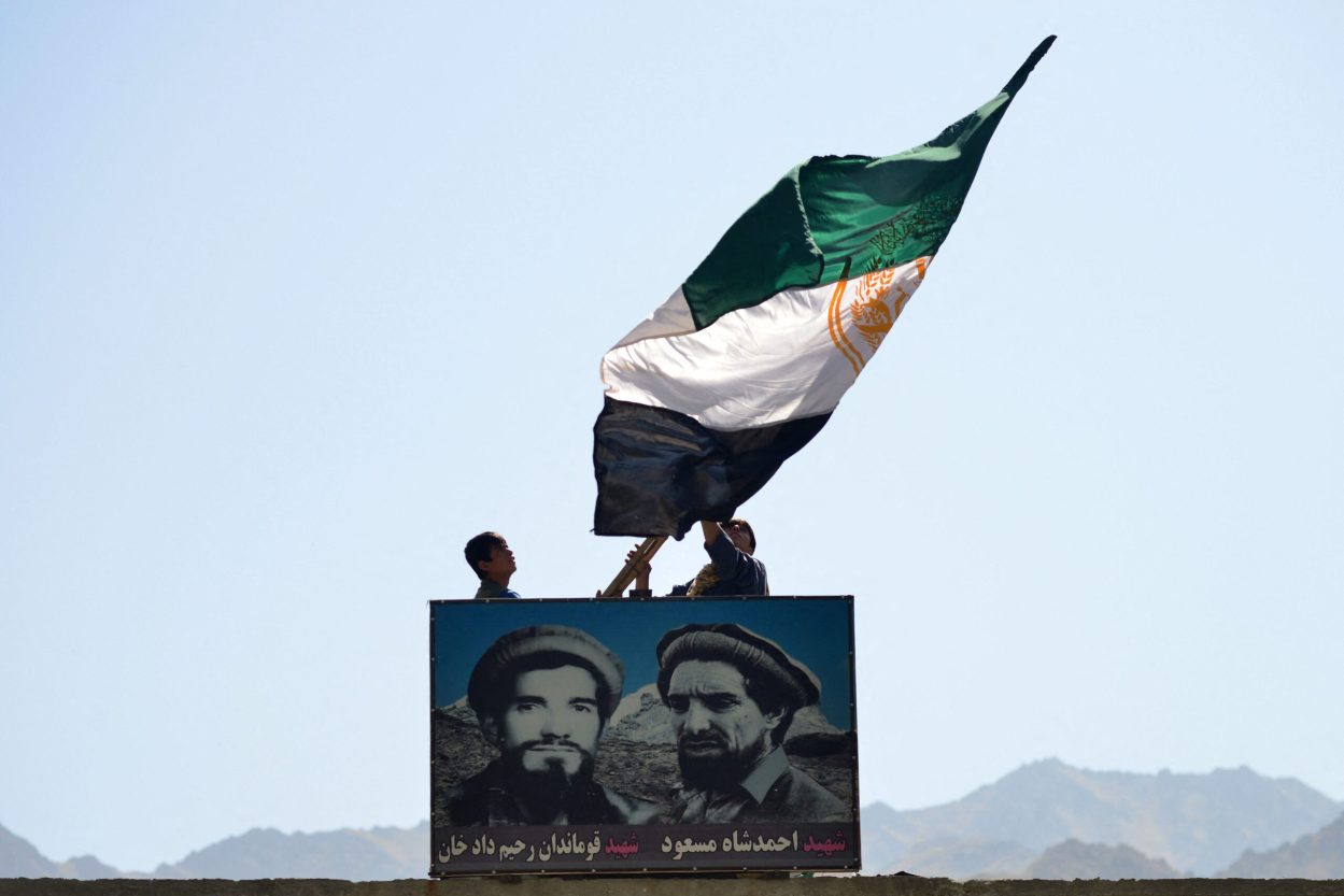 What is happening inside the Afghan resistance?