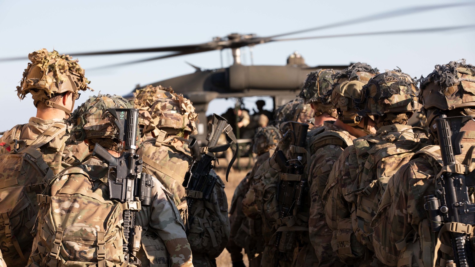 Soldiers with 101st and 82nd Airborne Divisions deploying to Europe