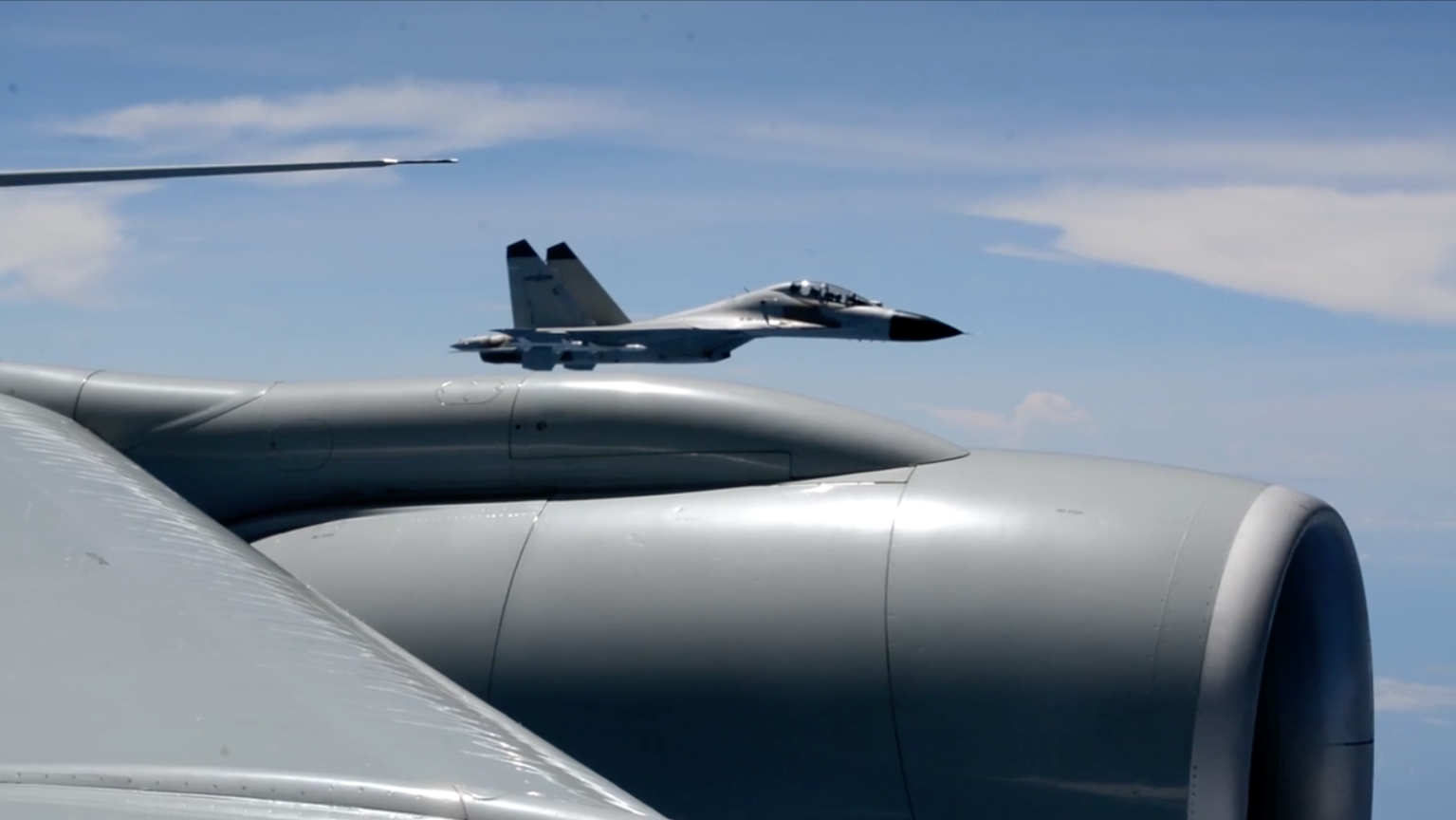 Sky Wars: US pilots dodging "thuggery," "risky" maneuvers from Russia ...