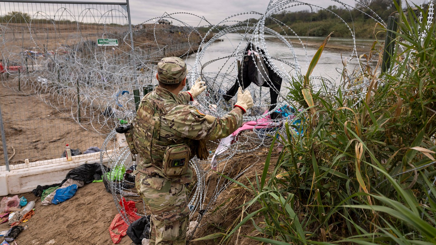 Texas National Guard caught in dispute over razor wire on border