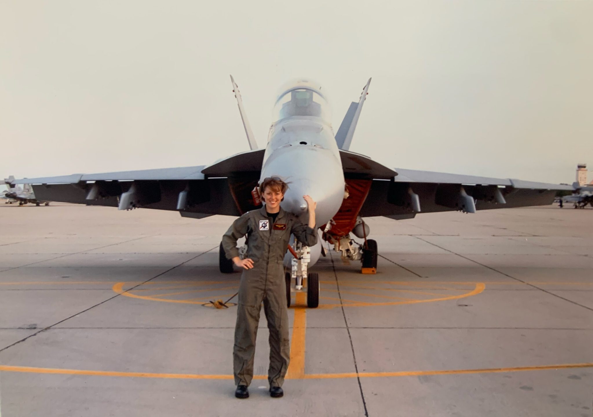 What it’s like inside a F/A-18 cockpit, according to a fighter pilot