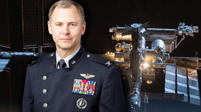 Space Force announces rollout of service dress uniform