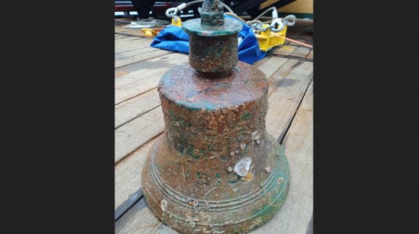 Bell salvaged from Navy destroyer lost in World War I