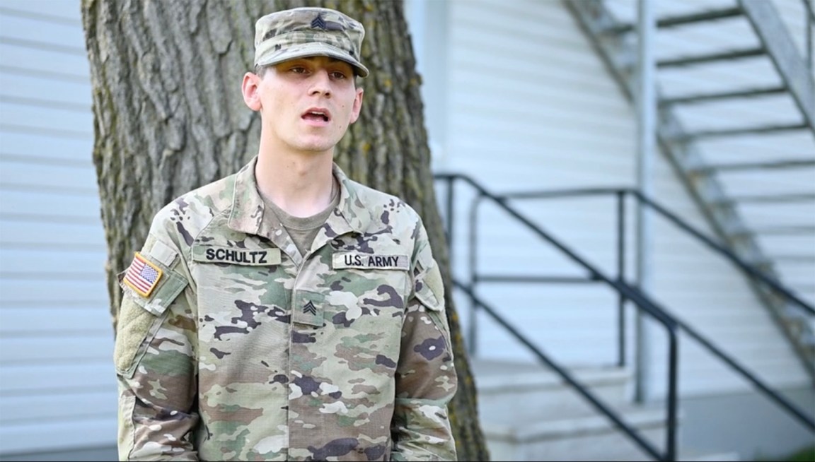 Soldier may have sold secrets of HIMARS, F-22, rescue helicopter