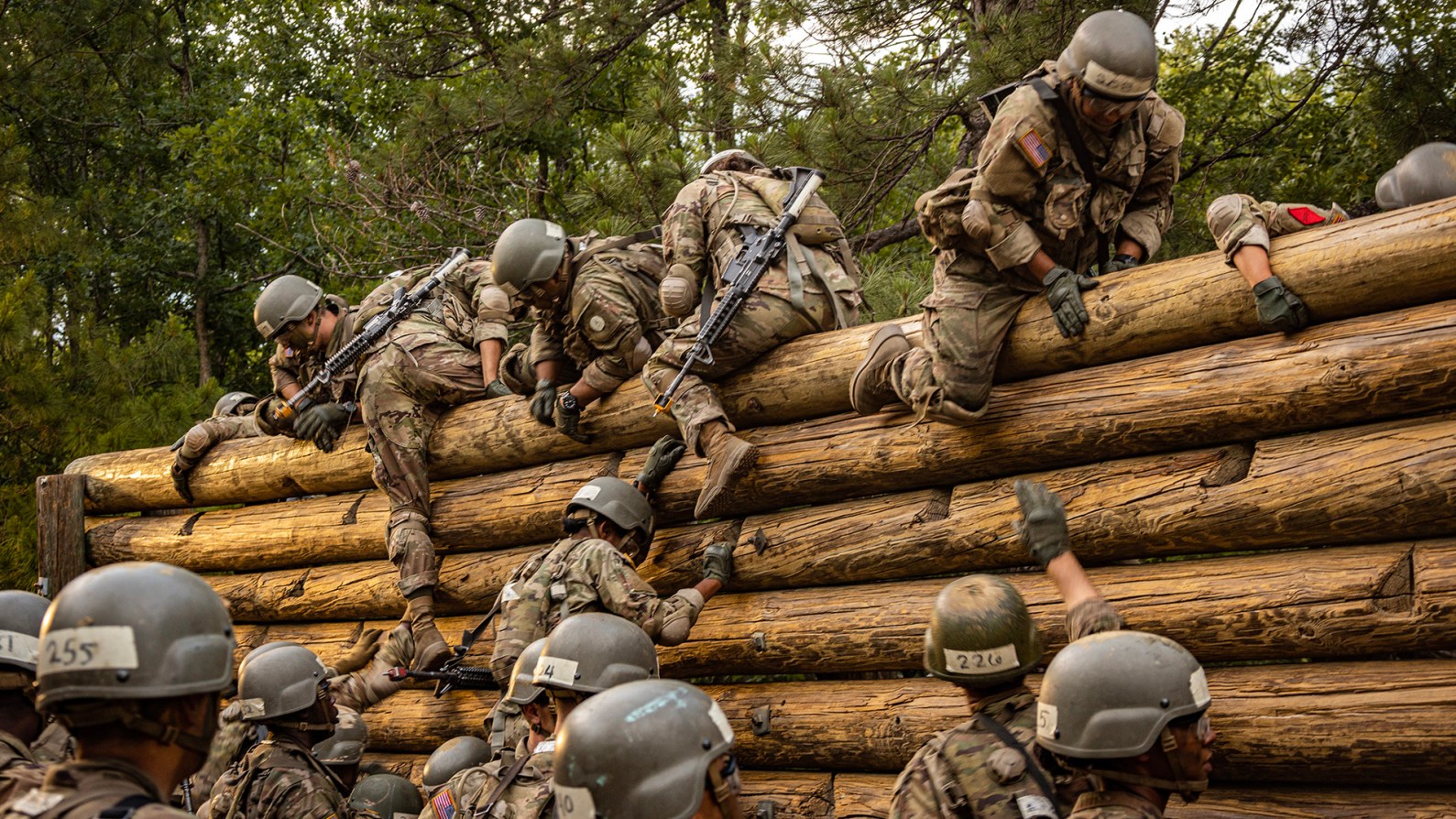 The Army wants to recruit 61,000 soldiers in 2025