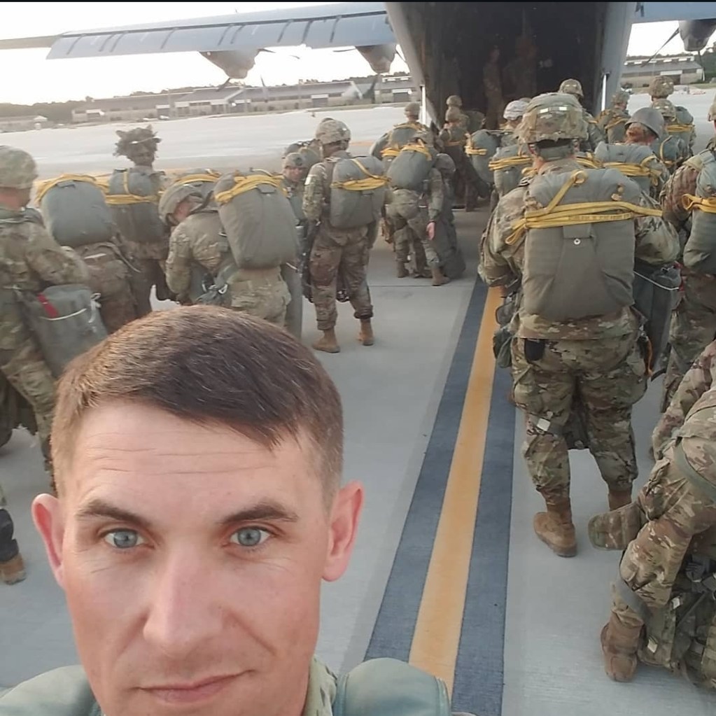 A guide to all the parachutes American paratroopers ‘ride to work’