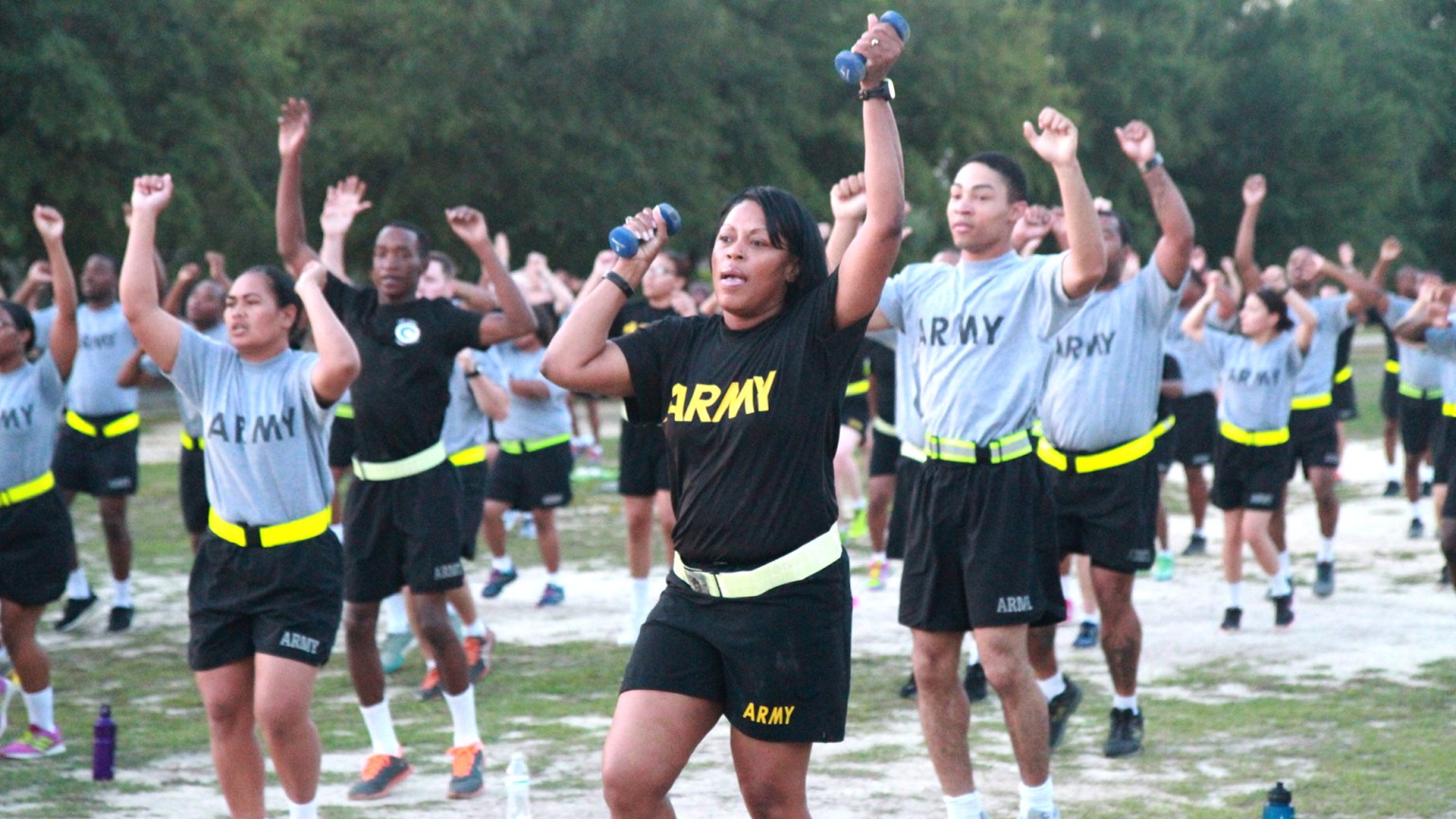 Army to redesign PT uniform so soldiers can be fit and 'look good'