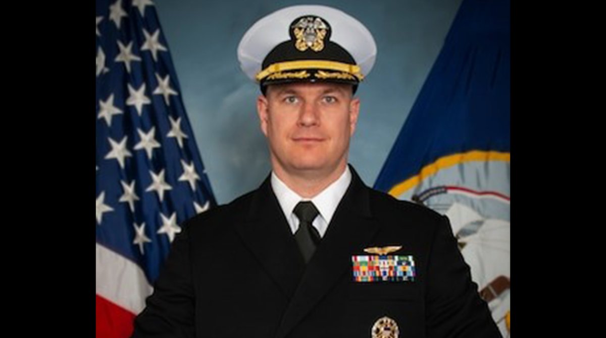 Navy fires commander of E-2 Hawkeye squadron