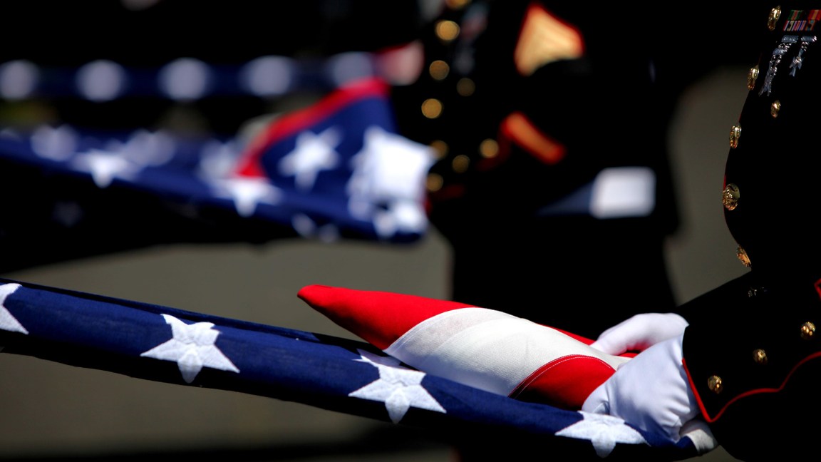 US Marine and 3 military contractors die in Philippines plane crash