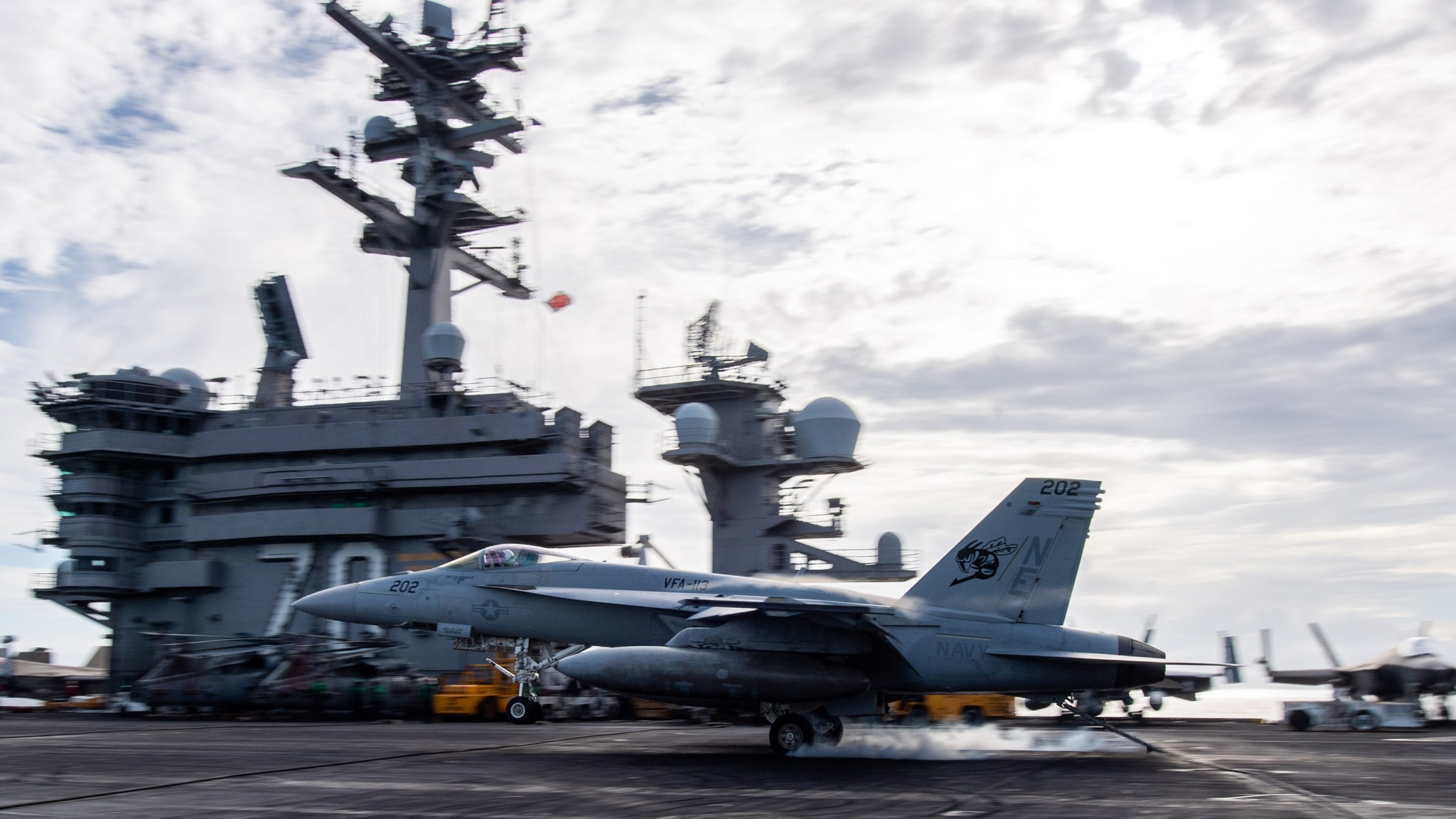 Navy admiral records his 1,000th landing on an aircraft carrier