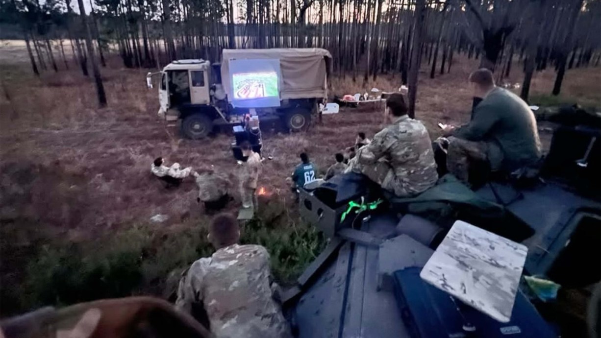 'Hillbilly Elegy,' 'Kite Runner' among books under review at military ...