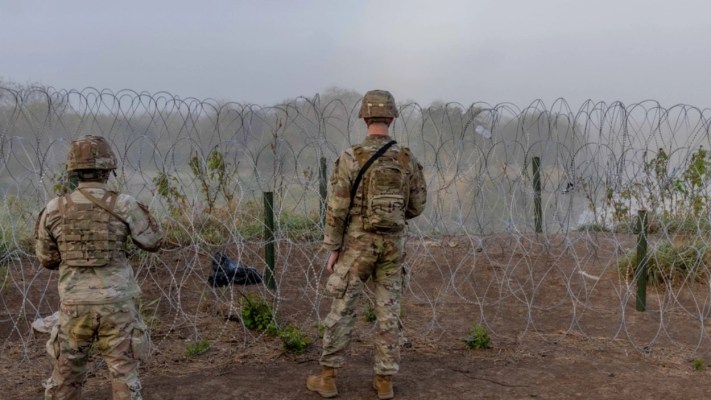 Stryker teams, additional troops, ordered to southern border