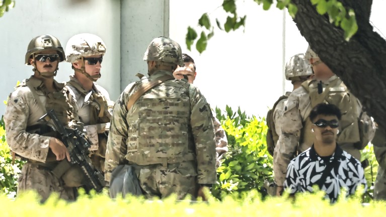 Marines detain civilian in Los Angeles, in first such case - Task & Purpose