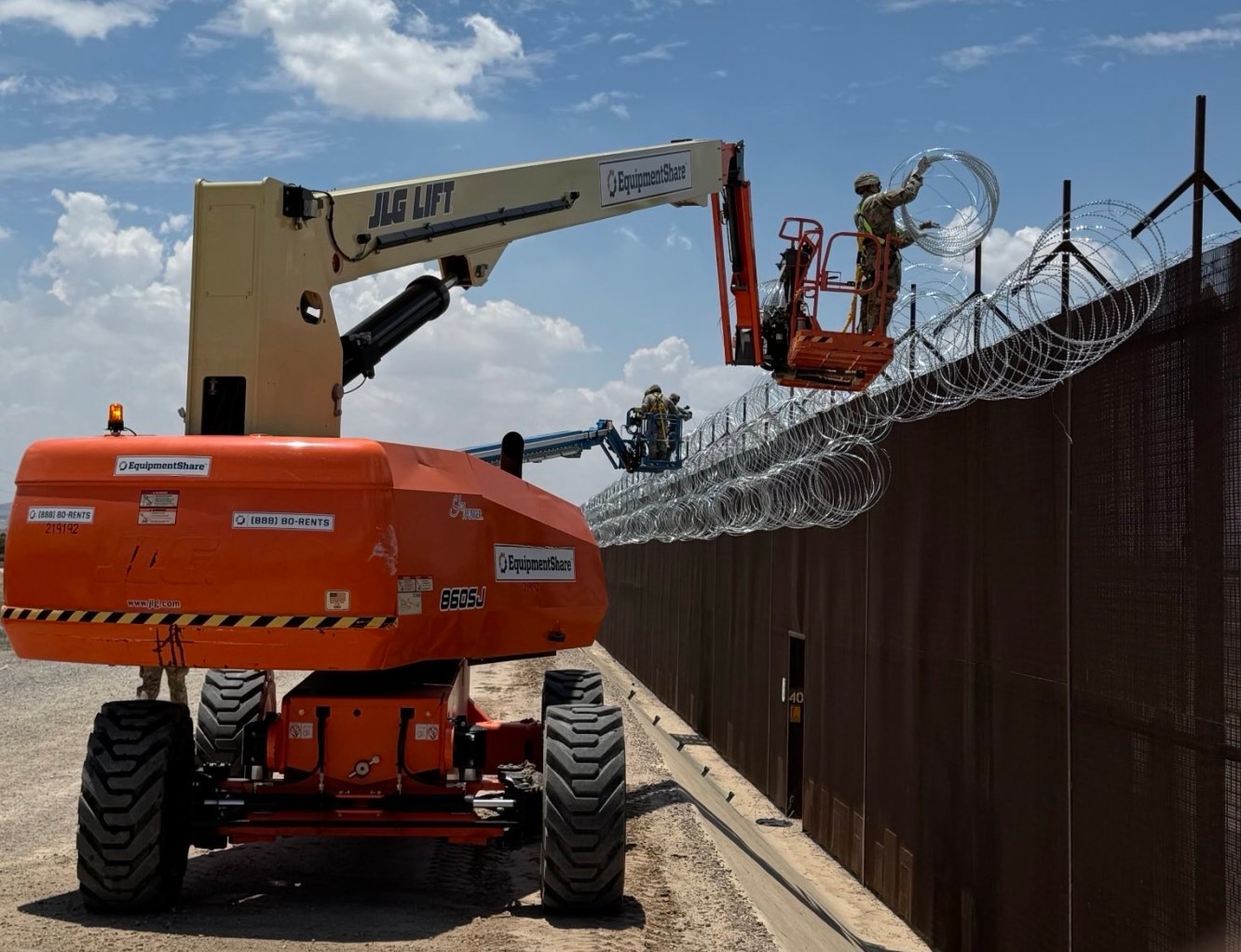 Pentagon shifts $200 million from services for border wall