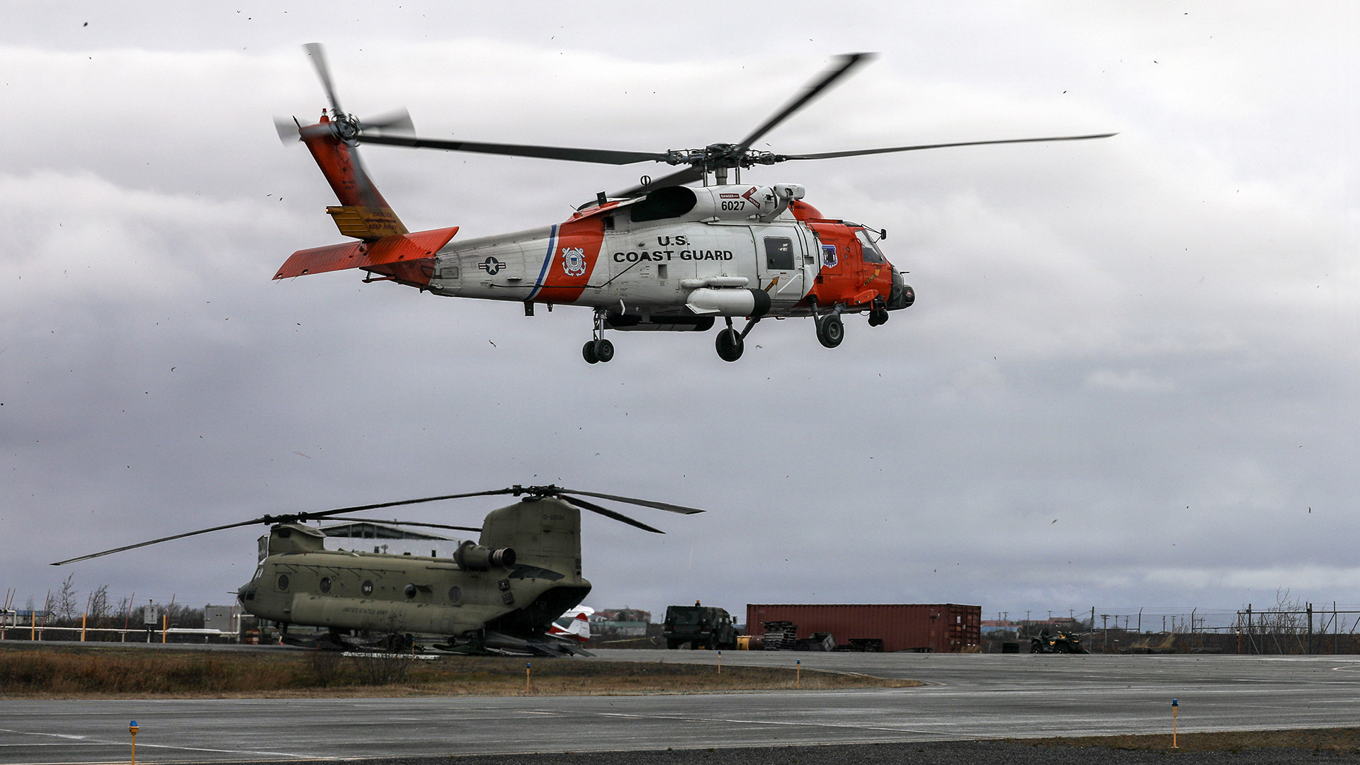 Alaska guard C-17 evacuates 300 on one flight from deadly floods
