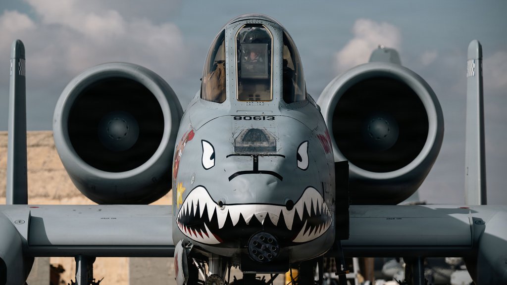 Air Force reverses course, extends A-10 service into 2030